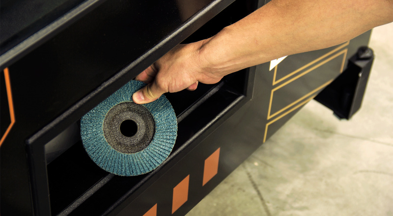 ToolBox Secure Touchless PPE Vending Machine | CribMaster