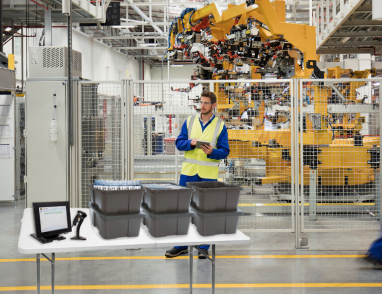 PPE & Safety Vending Machines I CribMaster Australia